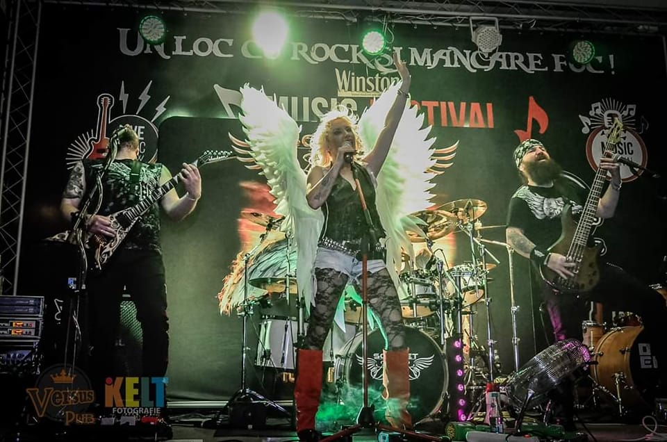 Trupa Scarlet Aura revine în Versus Pub: tot ce ai nevoie să știi ...